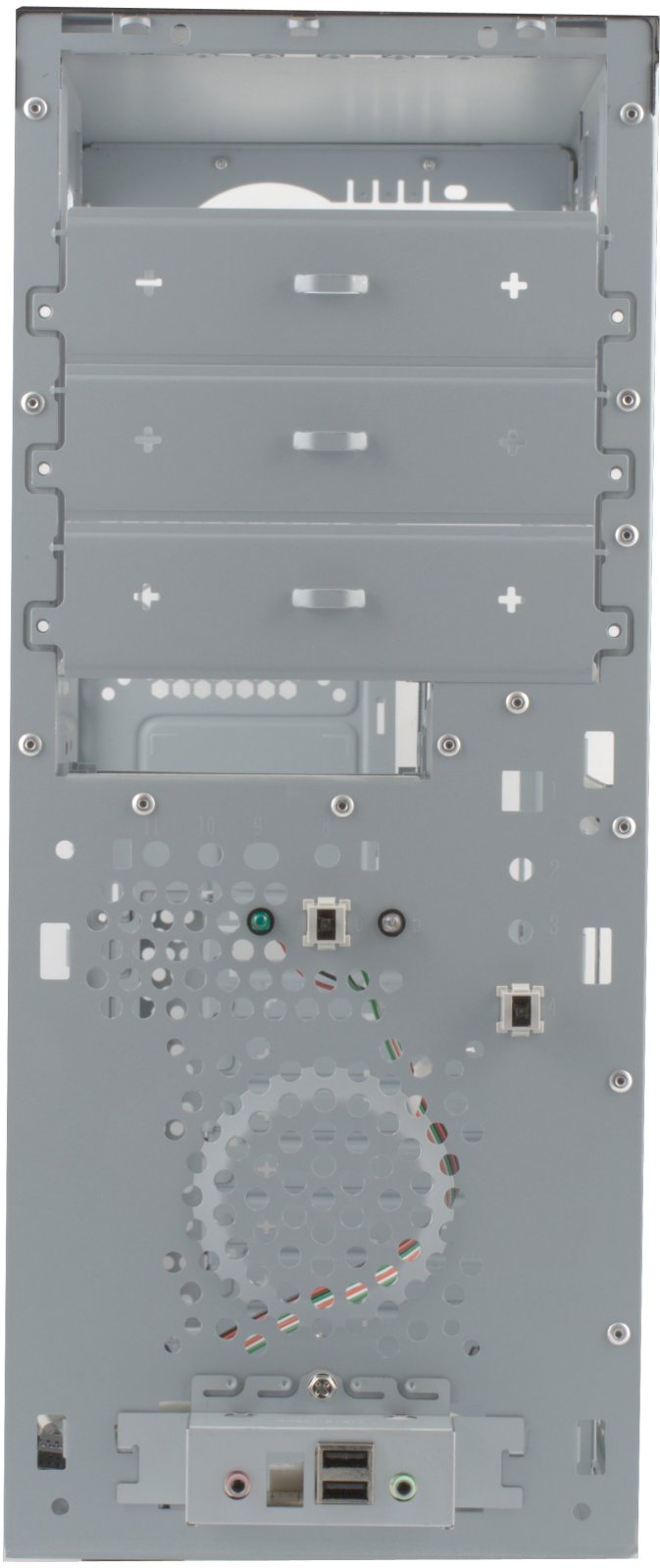 Обзор корпуса Chenbro PC613-68