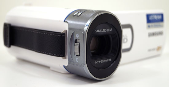 Видеокамера Samsung HMX-QF30