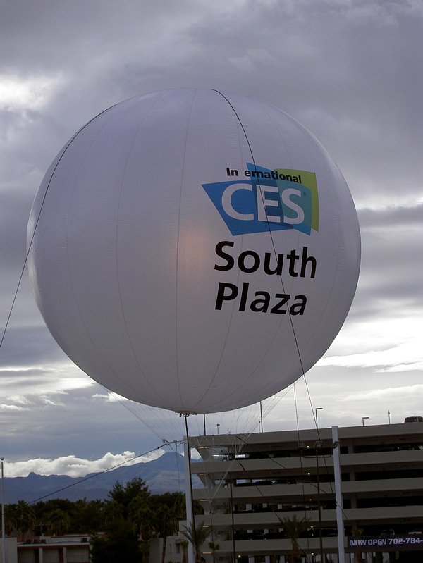 Репортаж из Лас-Вегаса, со всемирной выставки бытовой электроники CES 2005