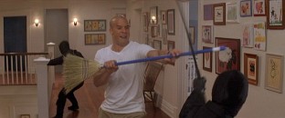 Фильм Лысый нянька (The Pacifier) — обзор DVD диска