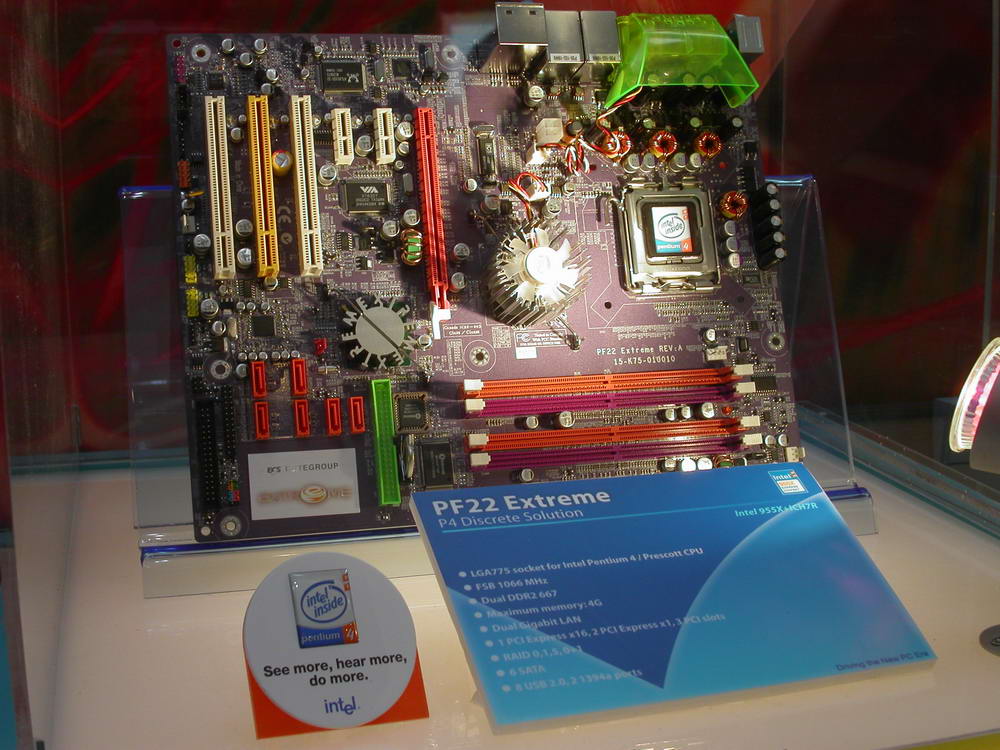 CeBIT 2005 — Выставка «по инерции»