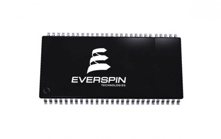 Представлена первая в мире микросхема памяти Toggle MRAM объемом 32 Мбит