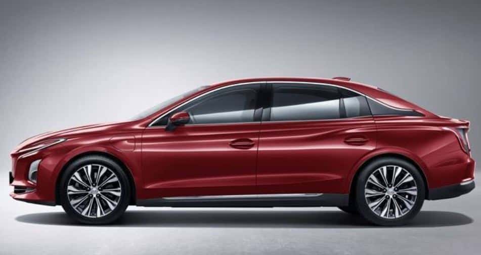 190 л.с. и запас хода 600 км за 30 600 долларов. Представлен седан Hongqi E-QM5 Plus – он на ...