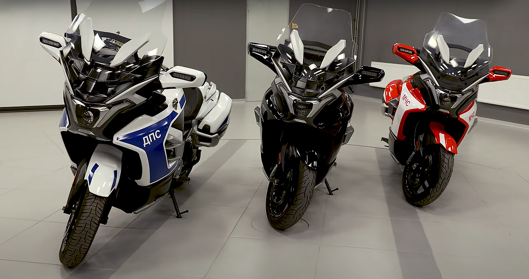 Первый в России: в Москве разработали электромотоцикл Aurus Merlon