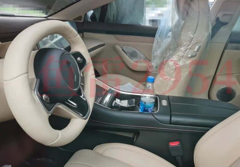 Первый автомобиль Huawei и Chery — Luxeed EH3 — впервые показали вживую