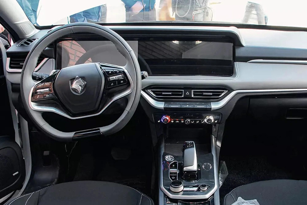 В Иране начали выпускать кроссовер Iran Khodro Reera, очень похожий на ...