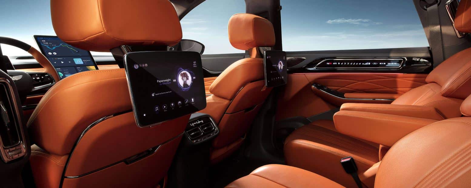 Альтернатива Hongqi и Porsche Cayenne с трудно выговариваемым названием ...