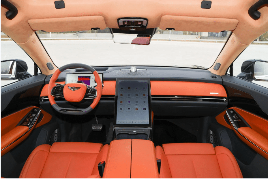 Альтернатива Hongqi и Porsche Cayenne с трудно выговариваемым названием ...