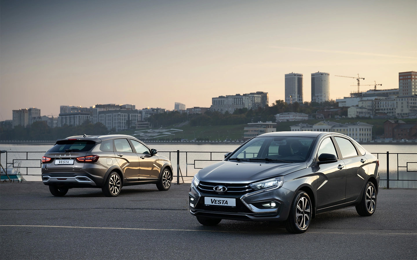 Обновленная Lada Vesta получила не только ESP, но еще и EBD, CSC, TCS ...