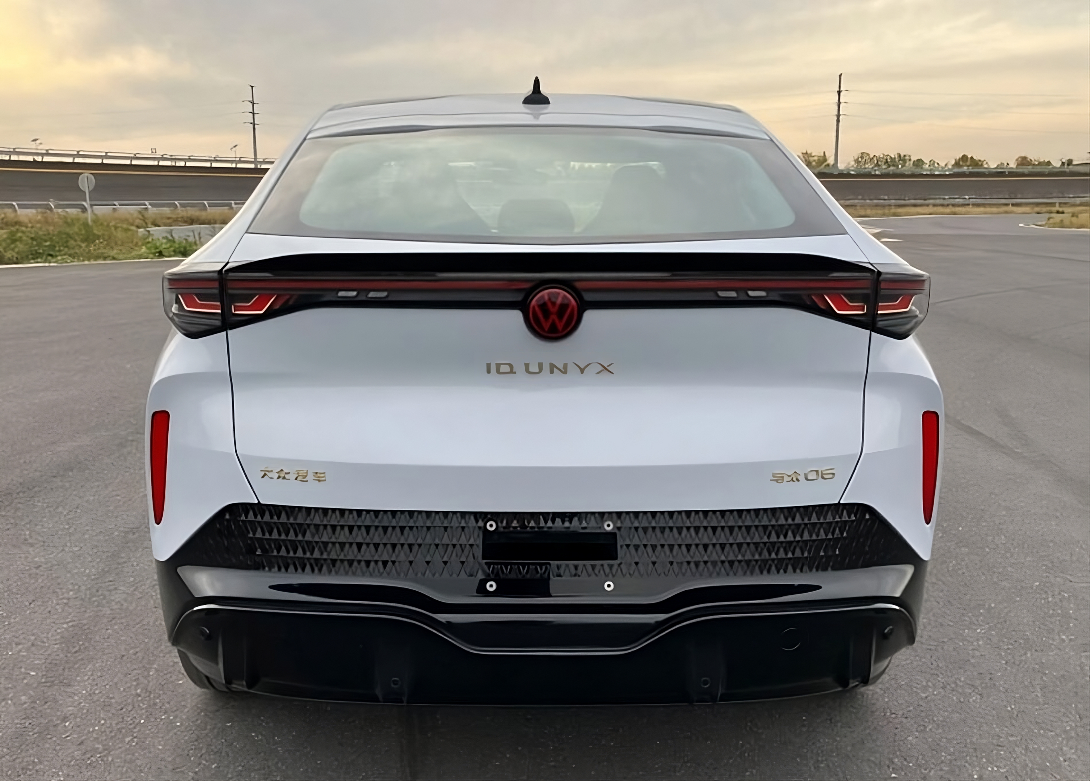 Volkswagen выпускает новые машины, несмотря на кризис. Представлен ...