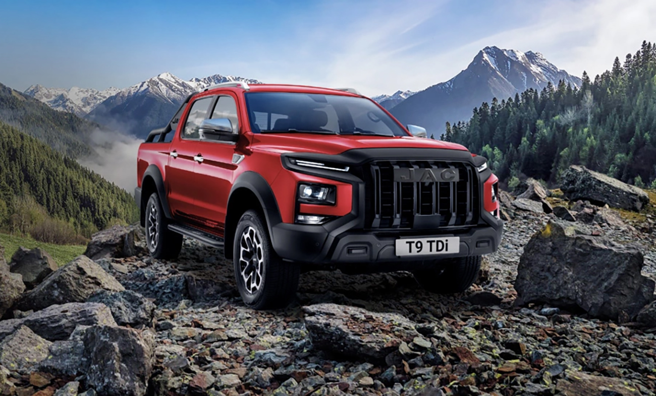 Внедорожник с 8-ступенчатым «автоматом», полным приводом и корнями ...