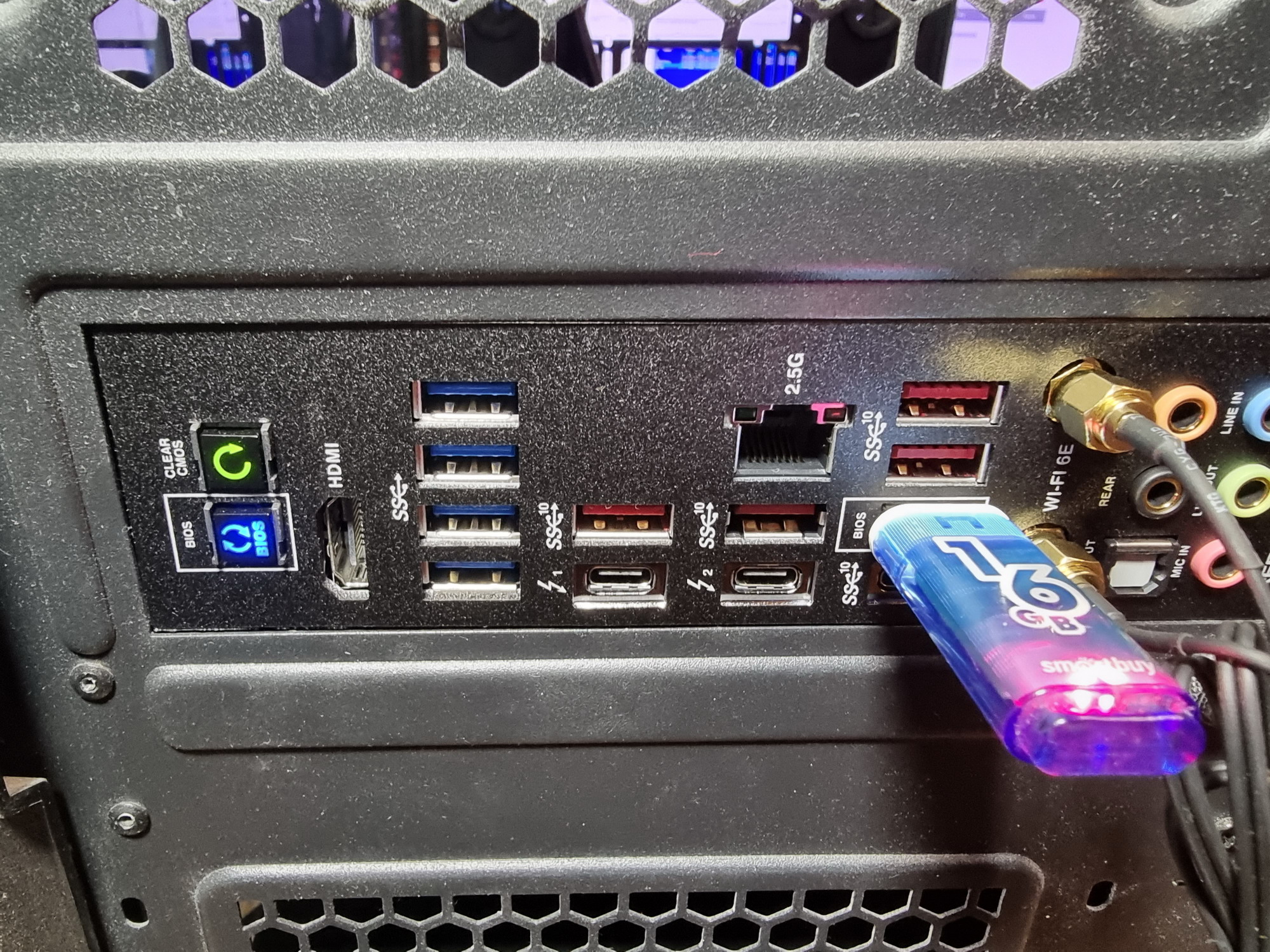 Обзор материнской платы Asus ROG Maximus Z790 Hero на чипсете Intel Z790