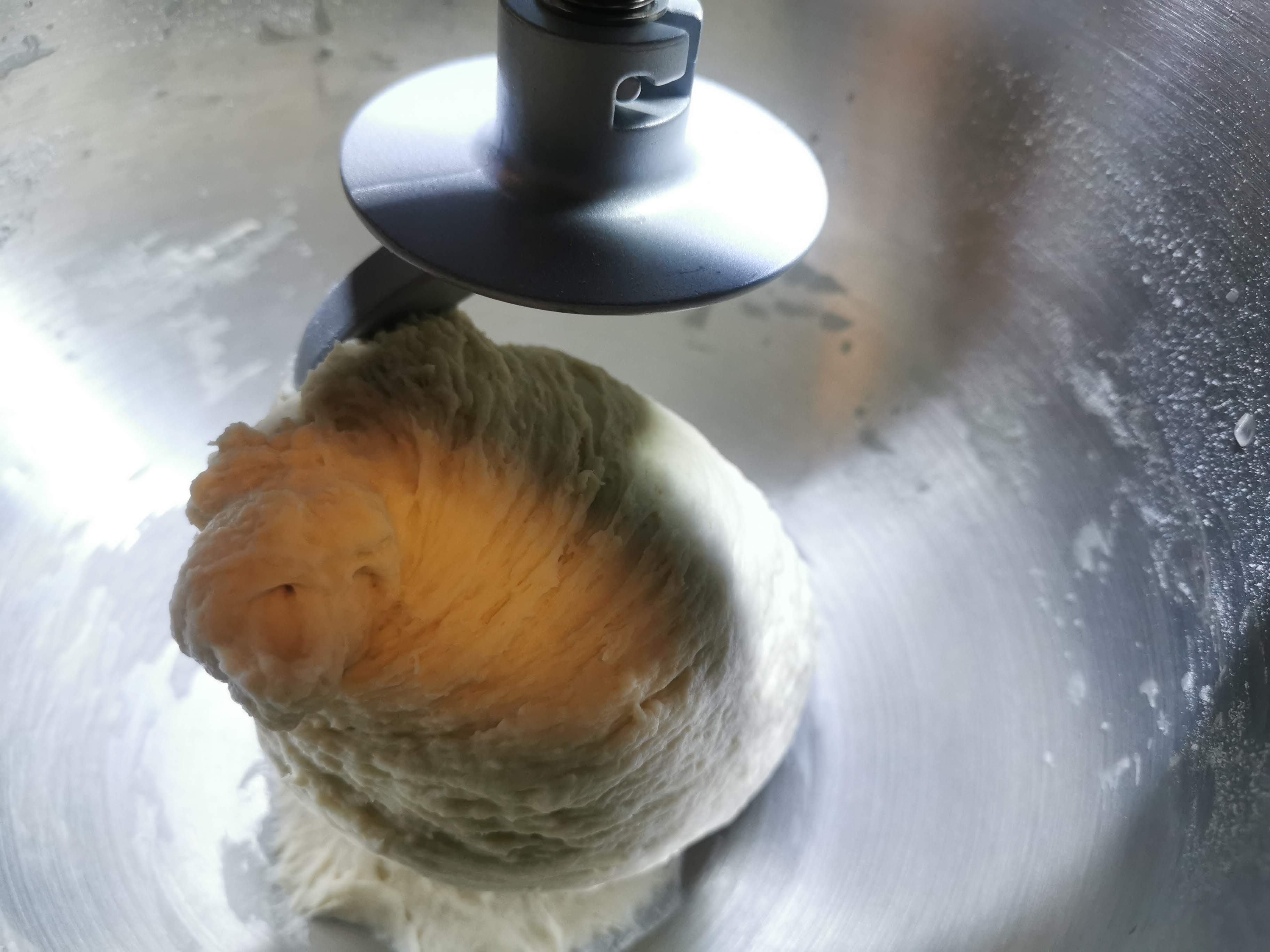 Обзор планетарного миксера Redmond FM602