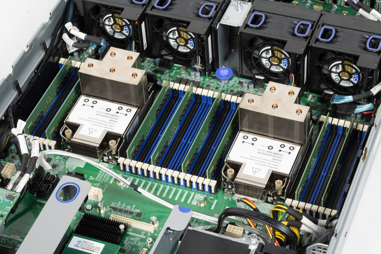 Знакомство с сервером Hiper Server R3 — Advanced