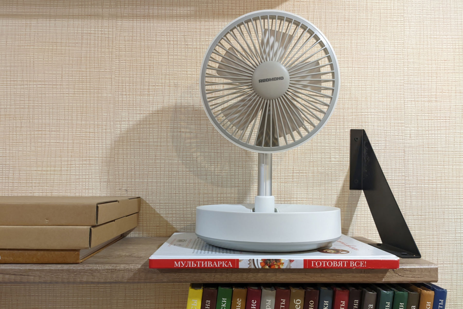 Обзор беспроводного вентилятора Redmond AP2205