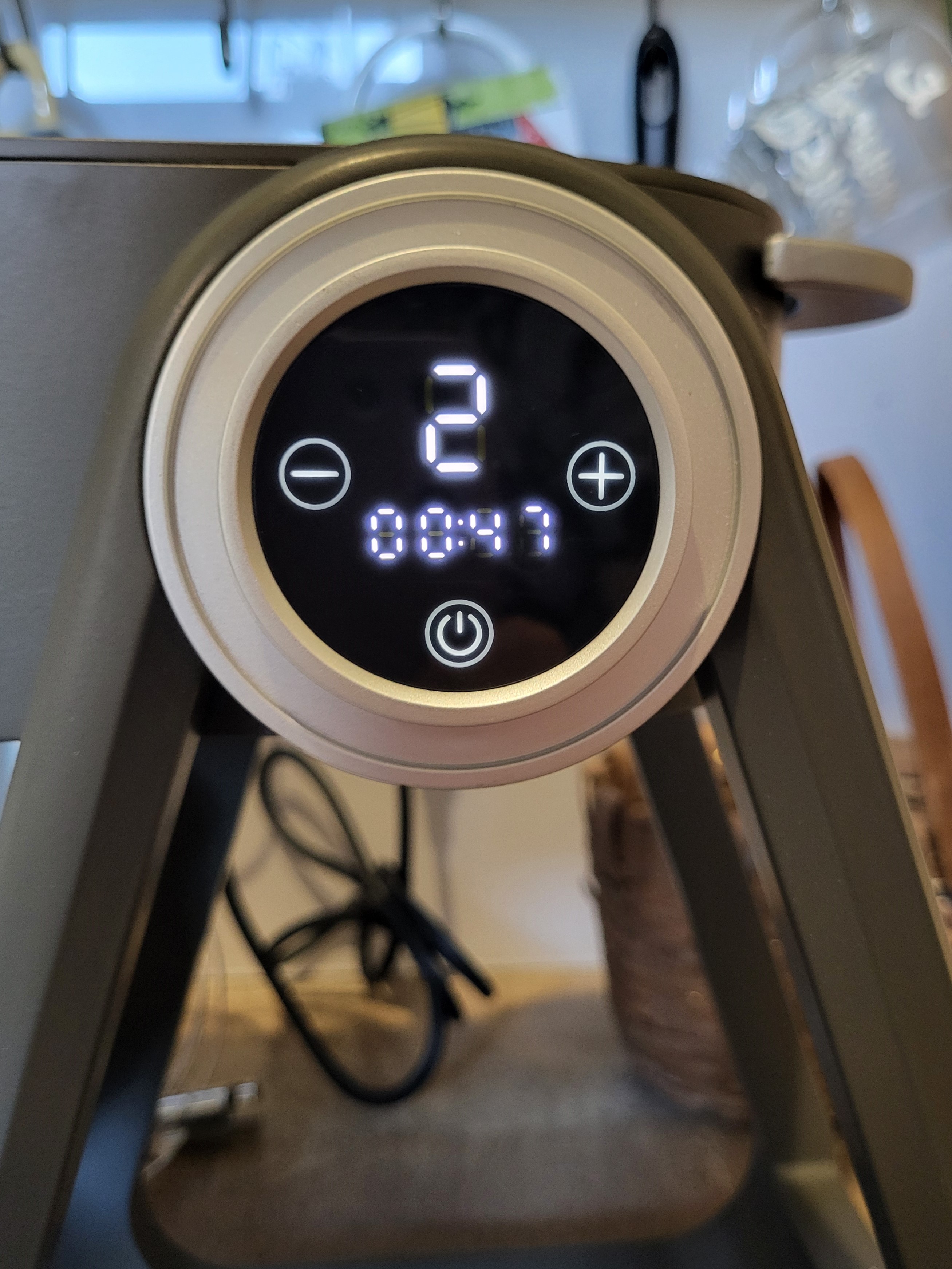 Обзор планетарного миксера Redmond FM600