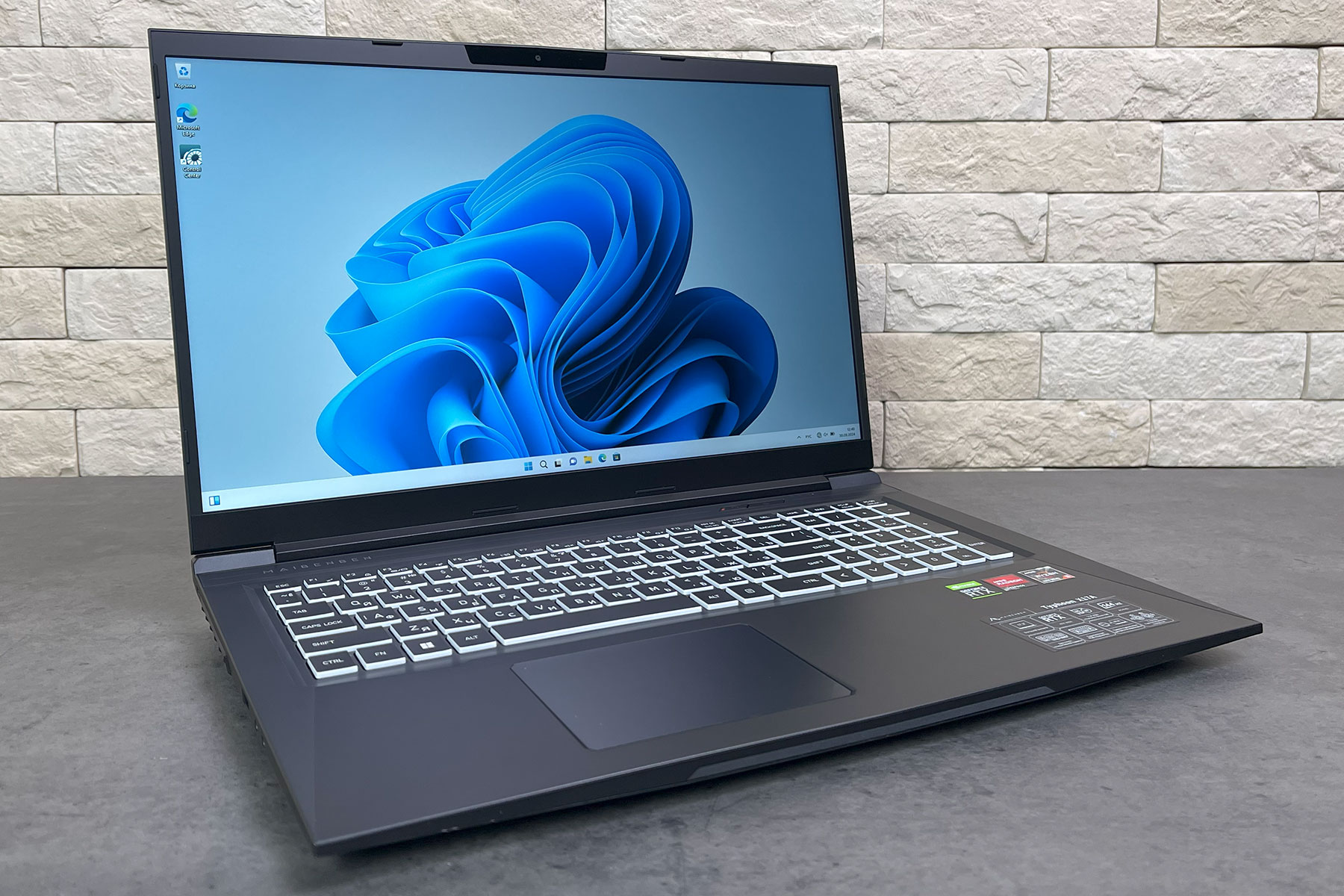 Обзор бюджетного игрового ноутбука Maibenben X17A с 17-дюймовым экраном