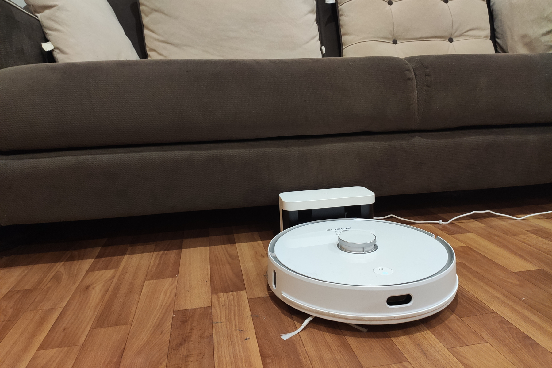 Обзор робота-пылесоса Polaris PVCR 0905 Wi-Fi IQ Home Panorama Aqua