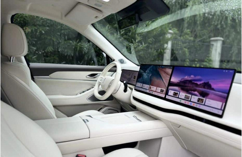 Огромный автомобиль с запасом хода более 1300 км, который первым ...