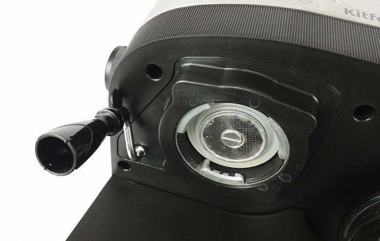 Обзор кофейной станции Kitfort KT-771: гибрид капельной и рожковой кофеварки