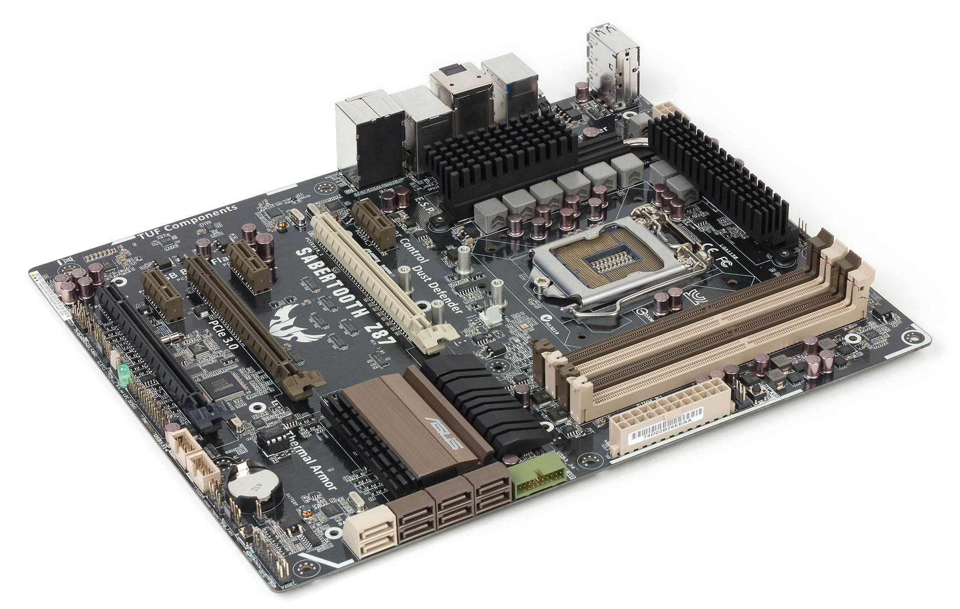 Asus Sabertooth Z87 — системная плата в бронежилете