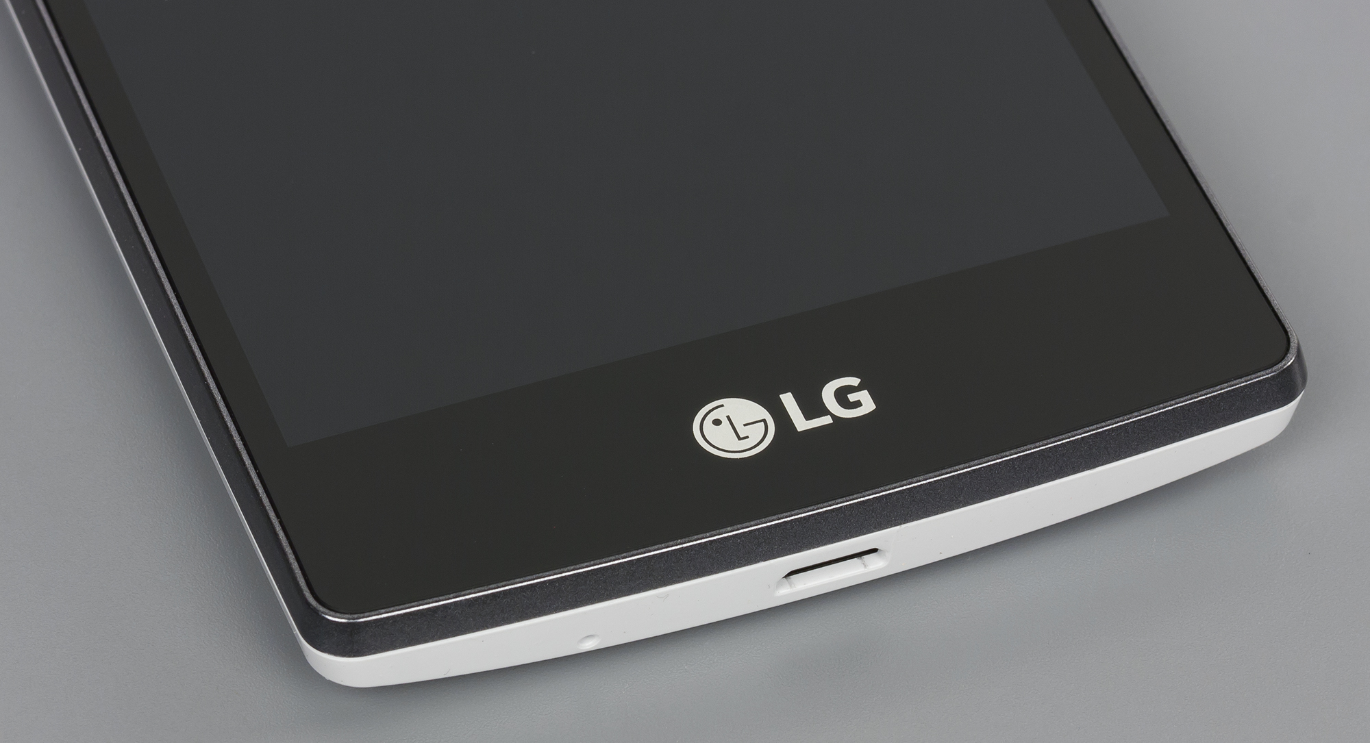 Смартфон LG Spirit