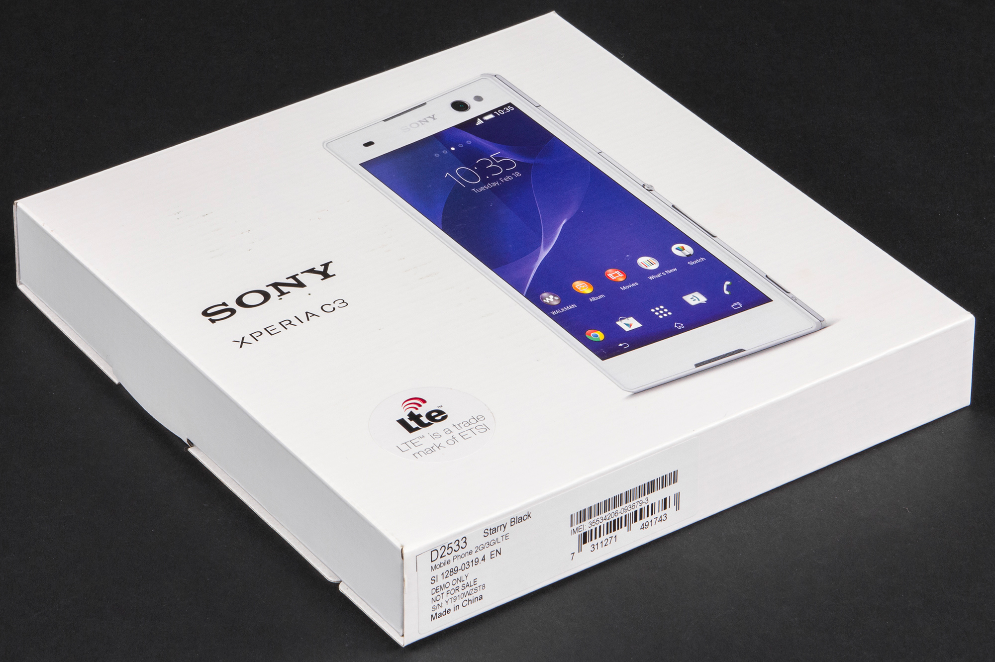Смартфон Sony Xperia C3