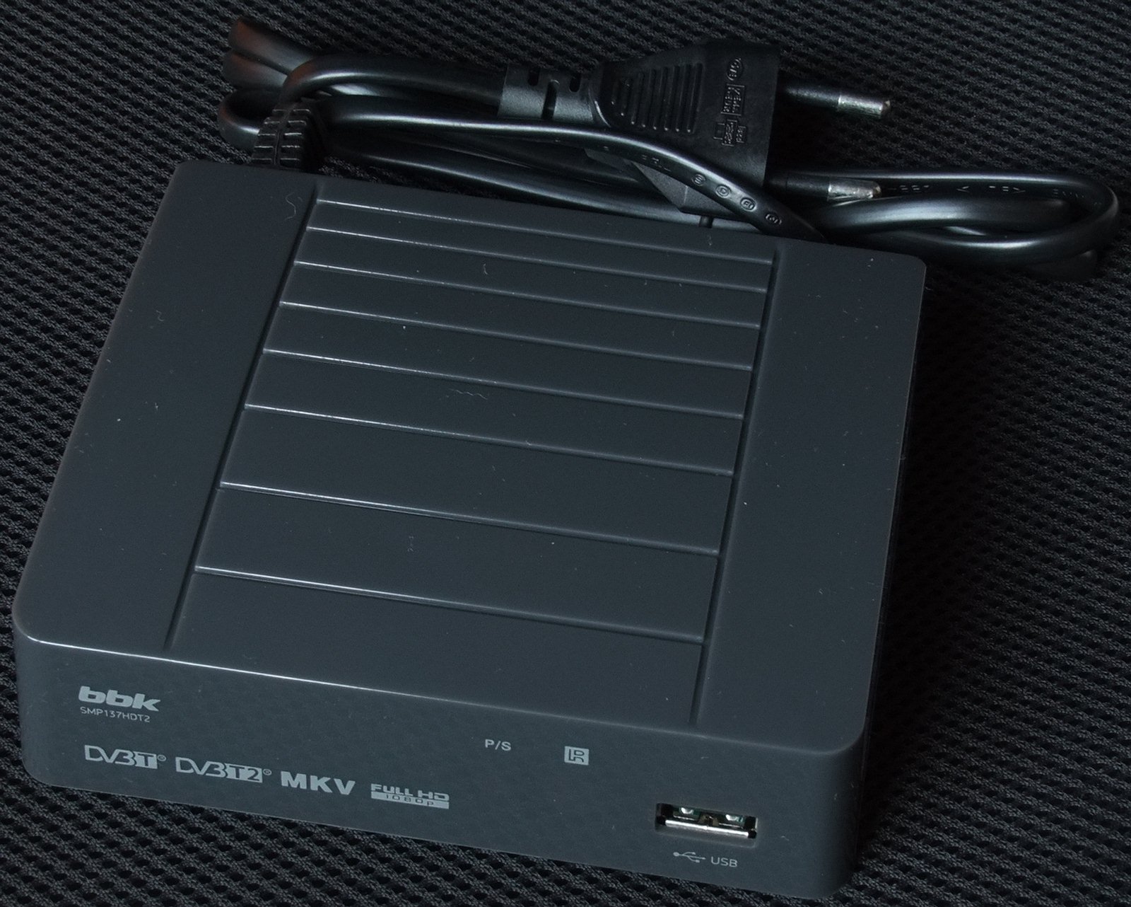 Цифровой телевизионный ресивер BBK SMP137HDT2