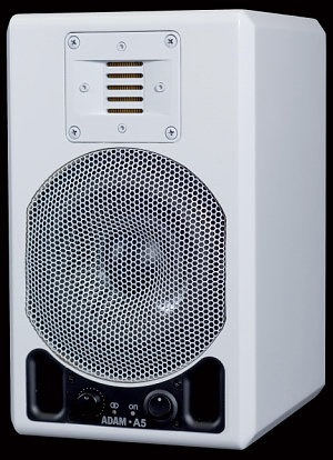 ADAM A5 — бюджетные студийные мониторы с технологией Stereolink
