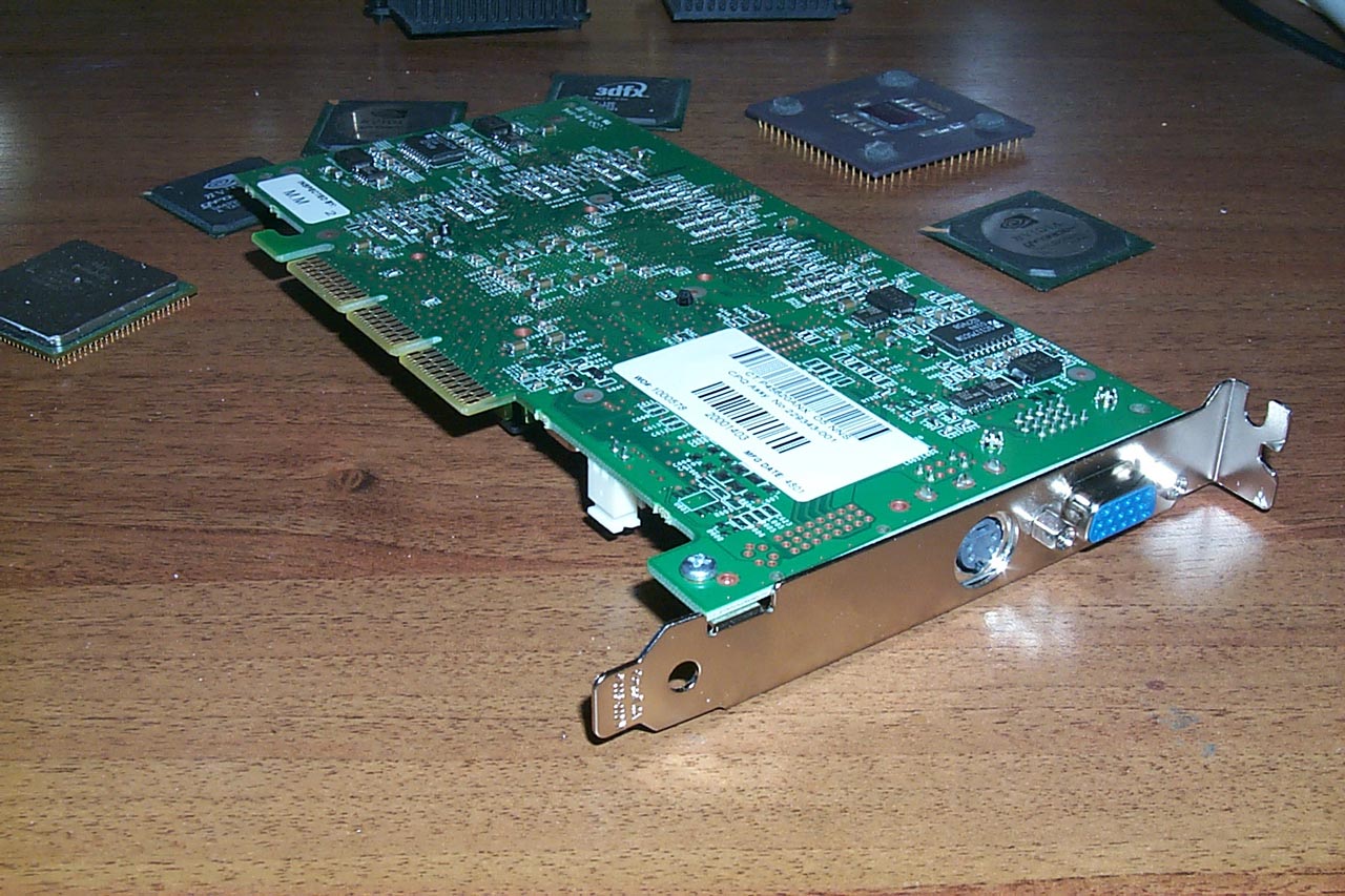 VisionTek GeForce3 на базе NVIDIA GeForce3